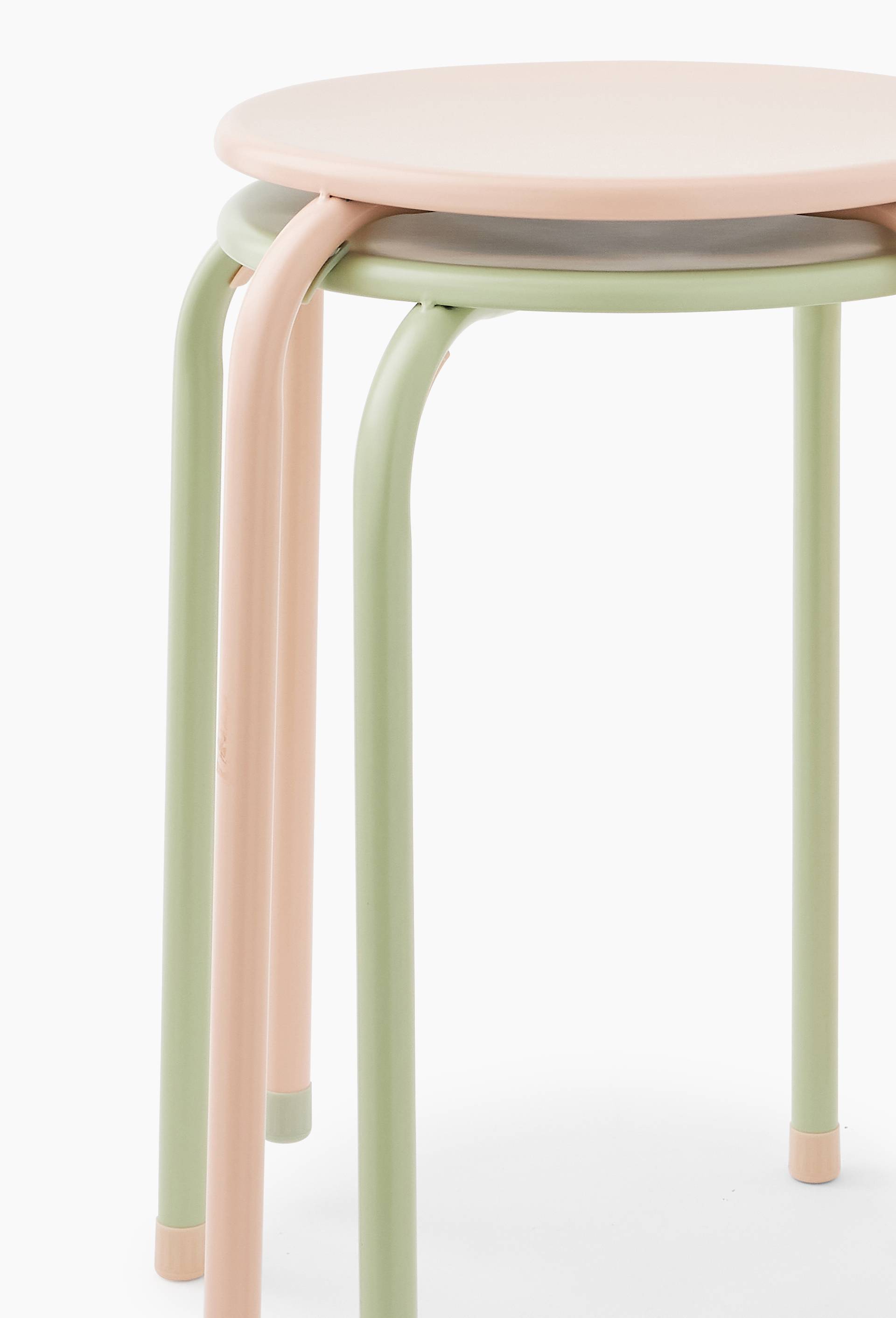 Tabouret empilable, 30xH45 cm, en métal VERT CLAIR MONOPRIX
