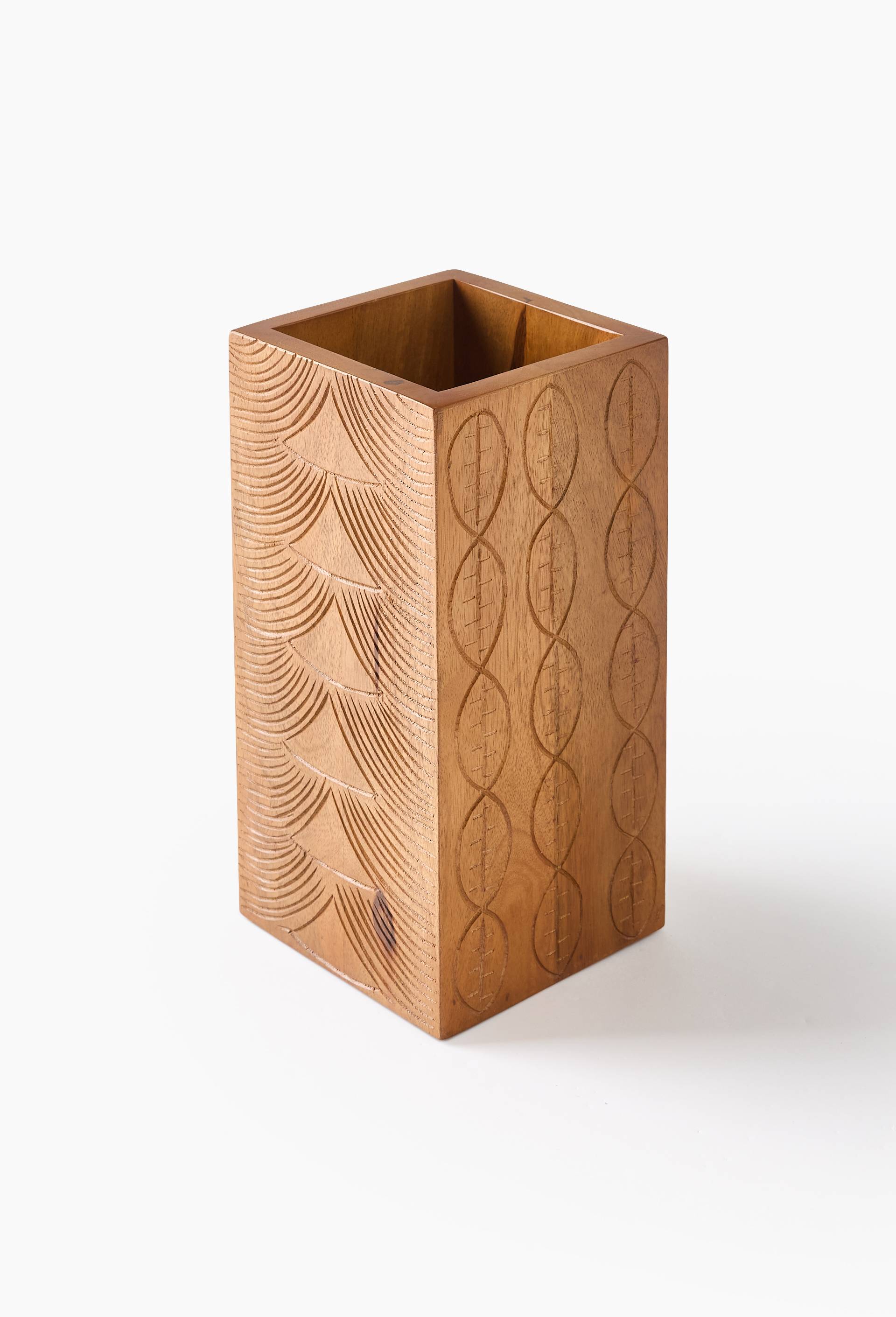 Vase en bois gravé, 31 x 15cm - MAISON CHÂTEAU ROUGE x MONOPRIX BRUN ...